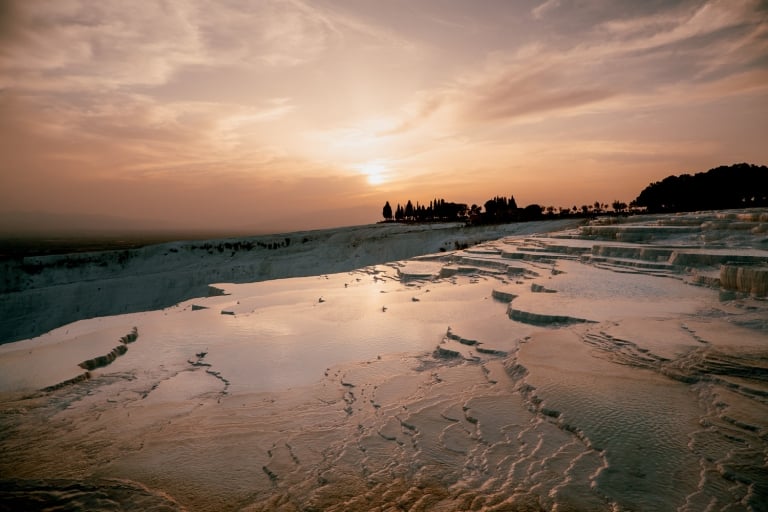 Driving In Turkey: Essential Tips, Road Rules & What To Expect