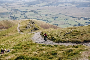 Guide To Hiking Blencathra Via Sharp Edge (+ Map & Tips)