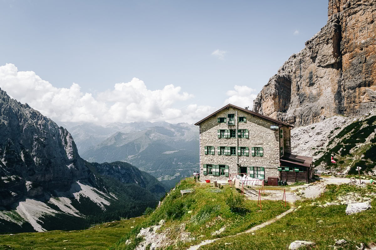 14 Breath-Taking Places To Visit In The Italian Alps