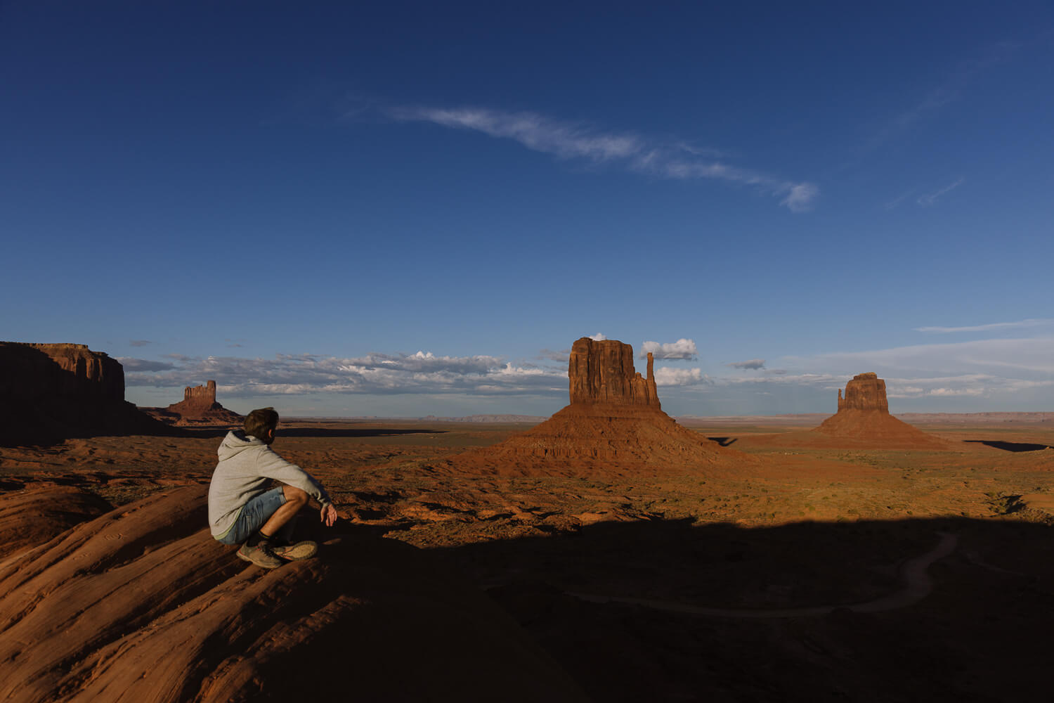 Complete Guide To Visiting Monument Valley (+ Tips & Tours)