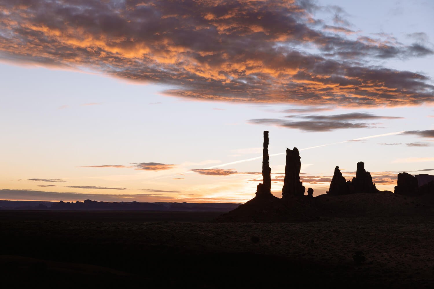 Complete Guide To Visiting Monument Valley (+ Tips & Tours)
