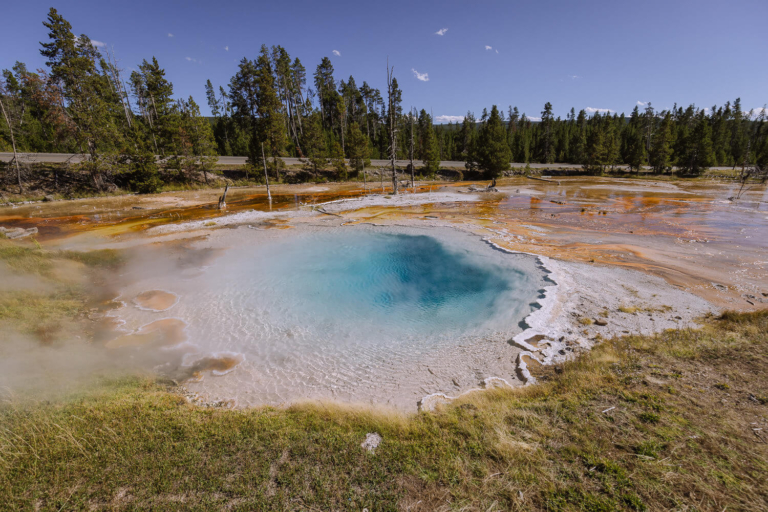 18 Best Things To Do In Yellowstone National Park + Map