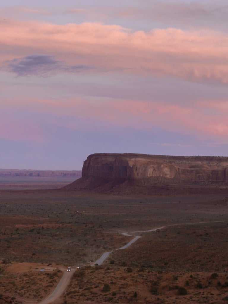 Complete Guide To Visiting Monument Valley (+ Tips & Tours)