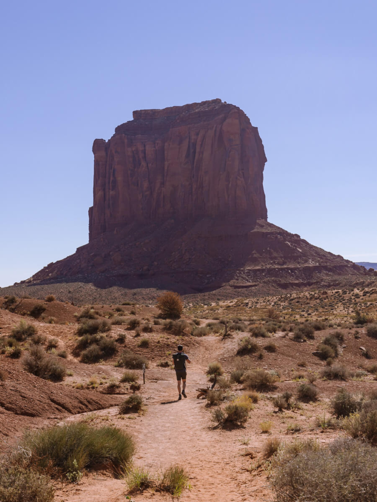 COMPLETE GUIDE TO VISITING MONUMENT VALLEY - Ashley Hawwet