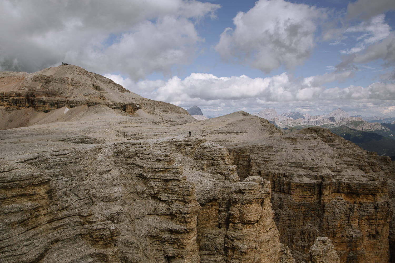 20 Unmissable Places To Visit In The Dolomites (With Map & Tips)